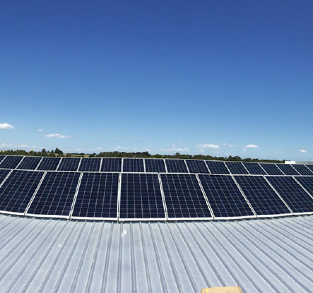 Pakenham Jump Crazy Commercial Solar Installation - EnviroGroup